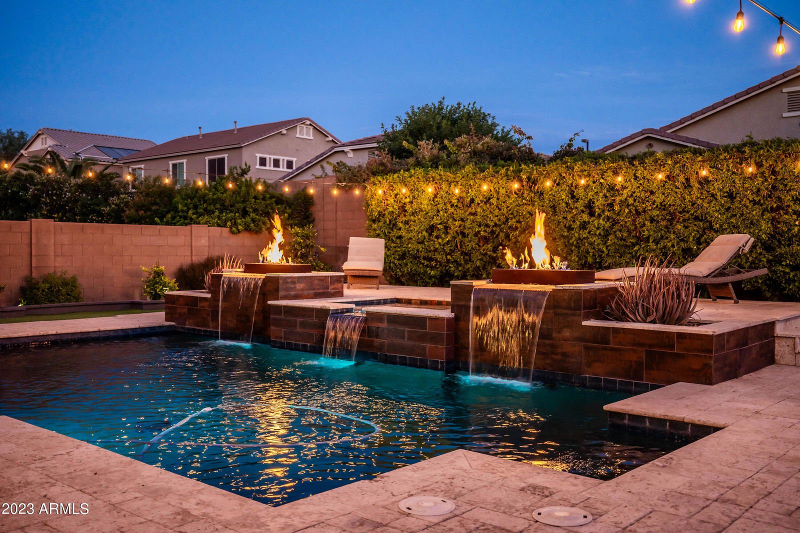 2915 E Trigger Way, Gilbert, Arizona 85297. 5 bedrooms 4 baths with ...