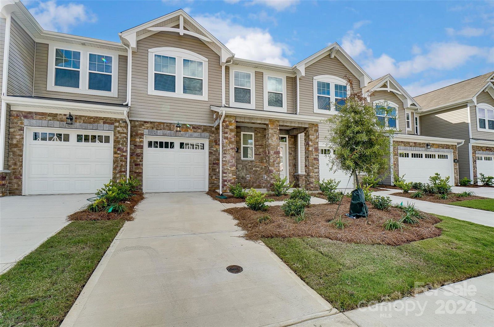 14913 Tamarack Drive, Charlotte, 28278