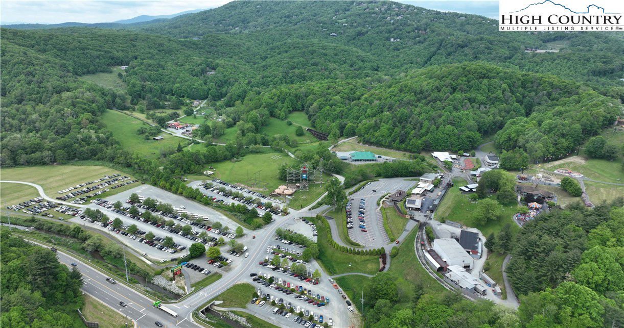 511 Leon Coffey Road, Blowing Rock, NC 28605 - MLS 250276