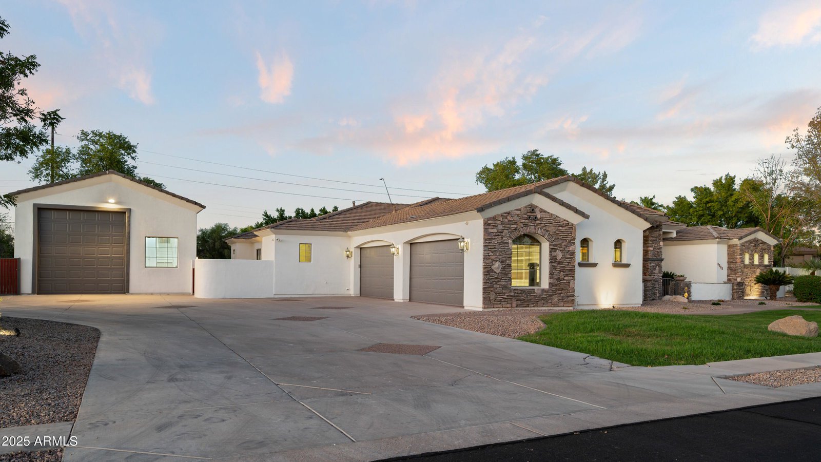 3732 E Nance Circle, Mesa, Arizona 85215. 4 bedrooms 4.5 baths with ...