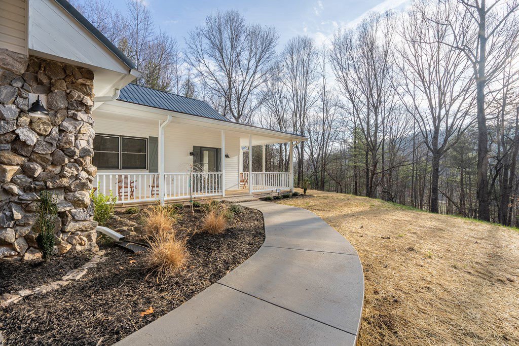 175 Crane Creek Road, Young Harris, 30582