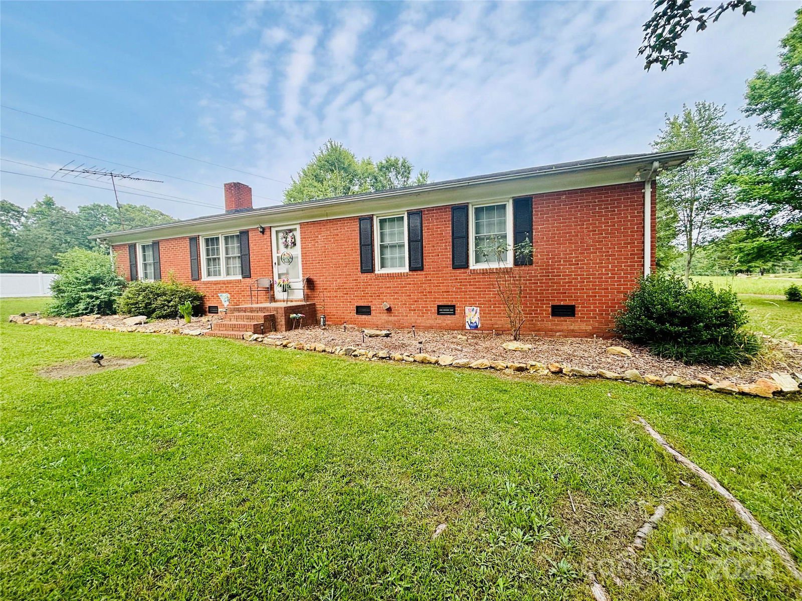 17146 Pond Road, Locust, 28097